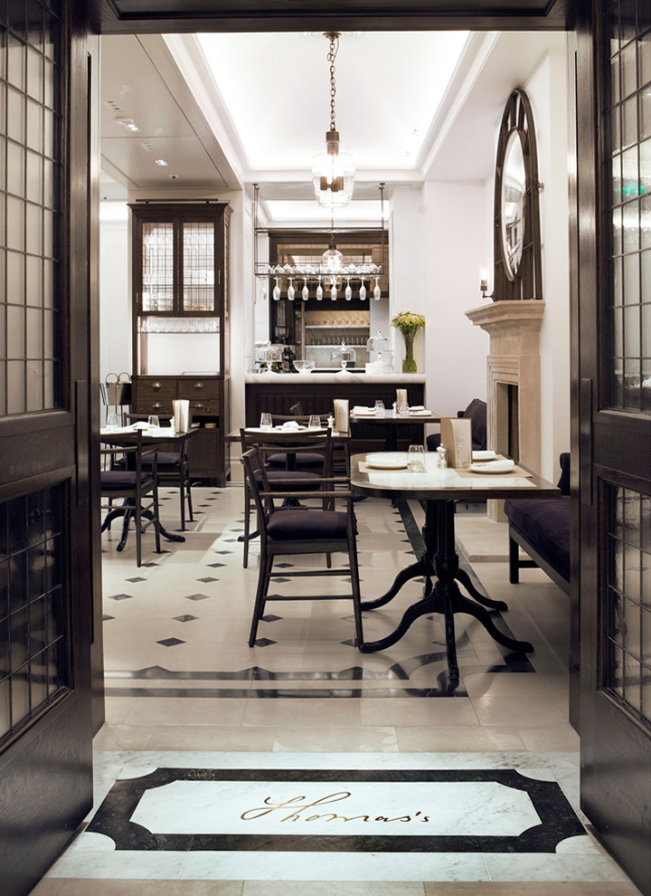 Burberry Opens New Café Thomas