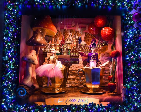 Take A Look At The Most Beautiful Christmas Windows In New York City